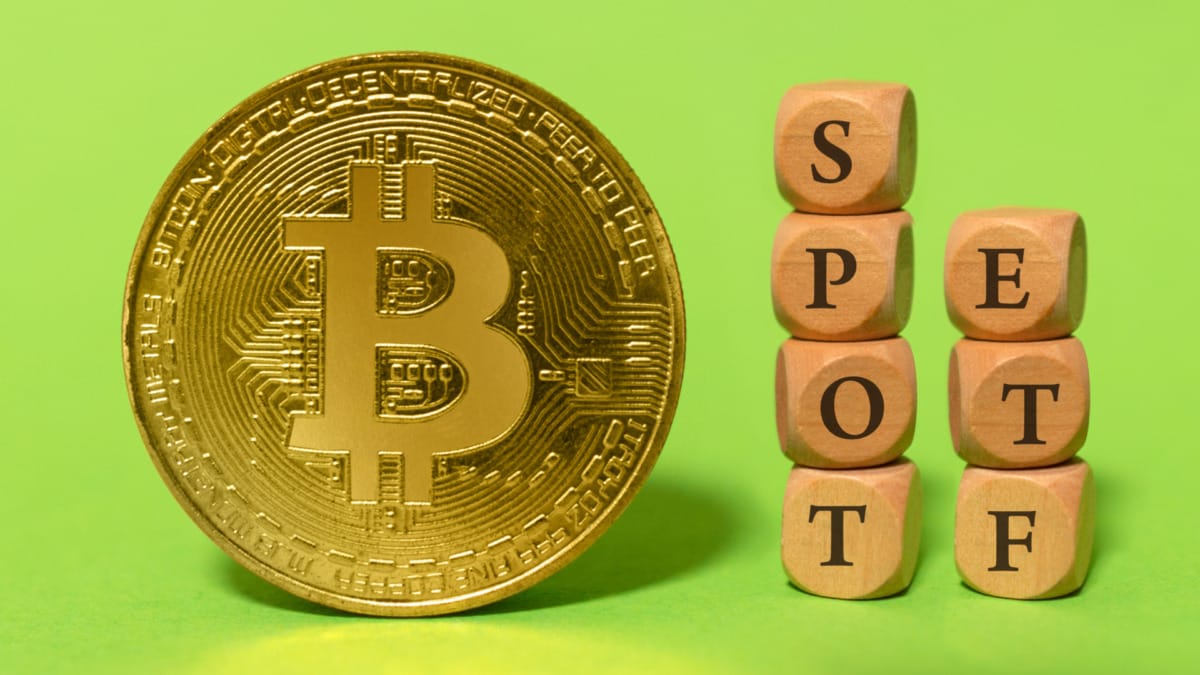 Bitcoin Spot ETFs Surge, Capturing Close to $200 Billion in Record-Shattering Quarter