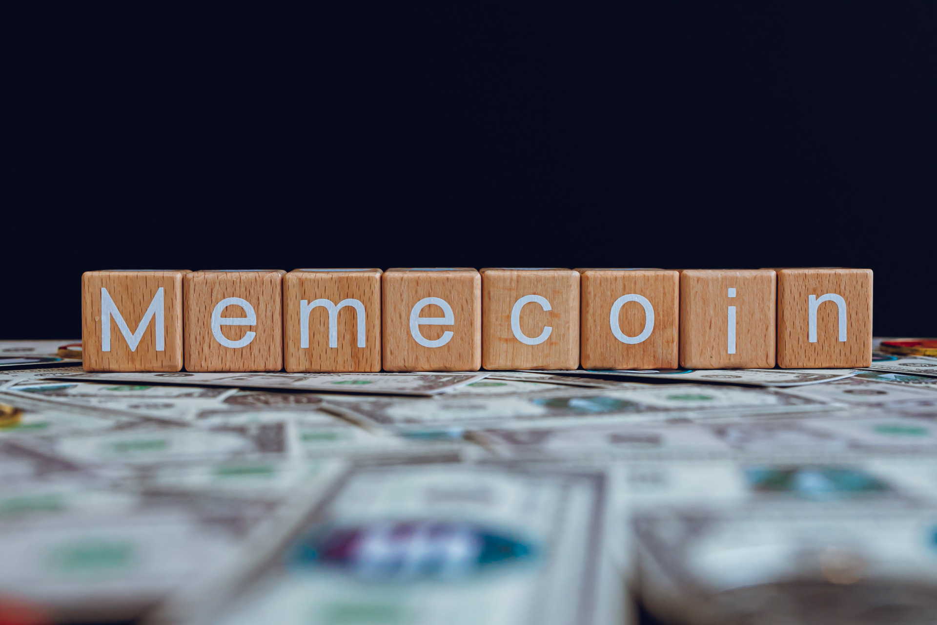 Memecoin Supercycle Brewing, Expert Reveals How to Pick Next 100X