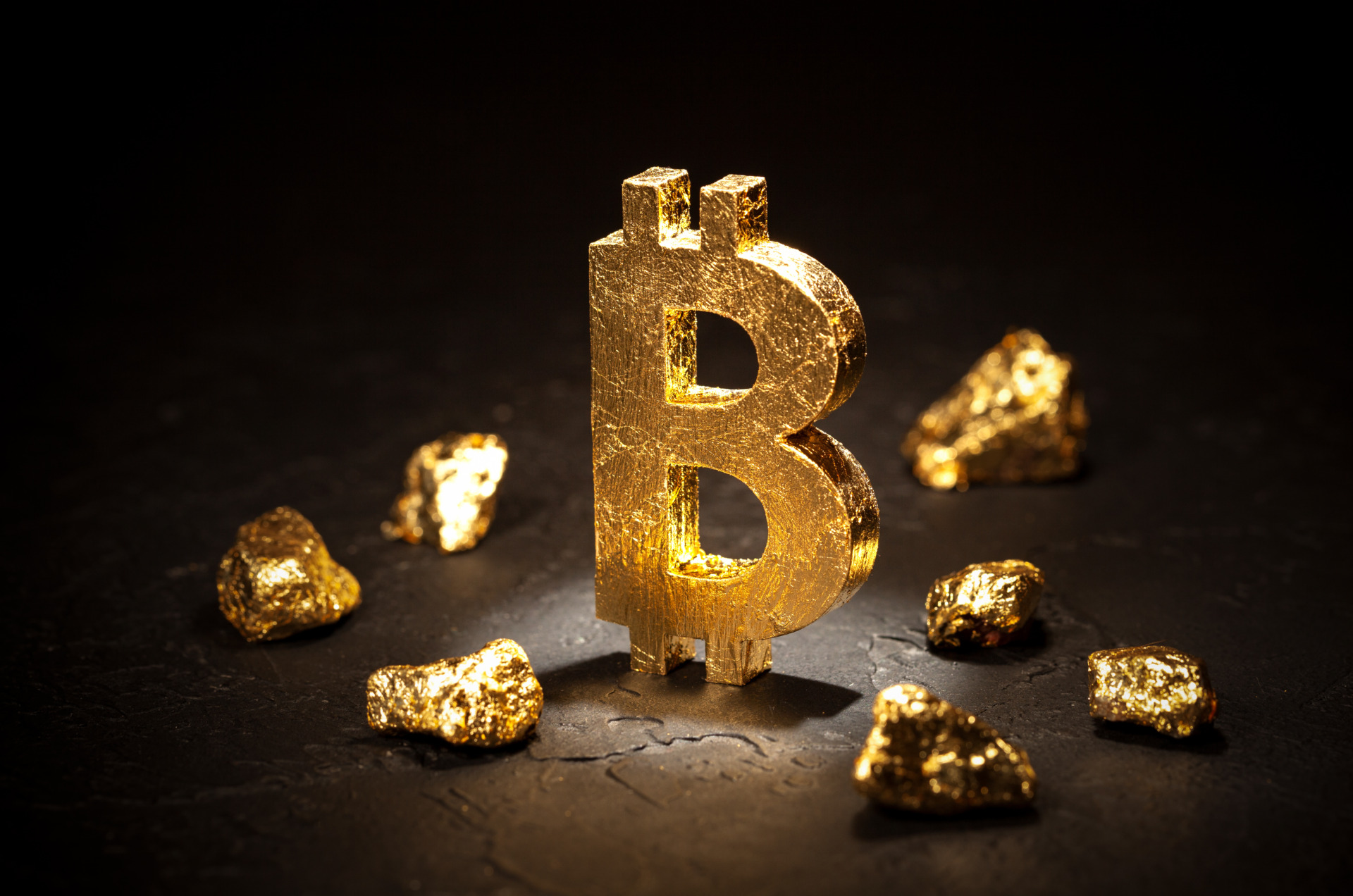 JPMorgan: 'Debasement Trade' Elevates Gold and Bitcoin in Investor ...
