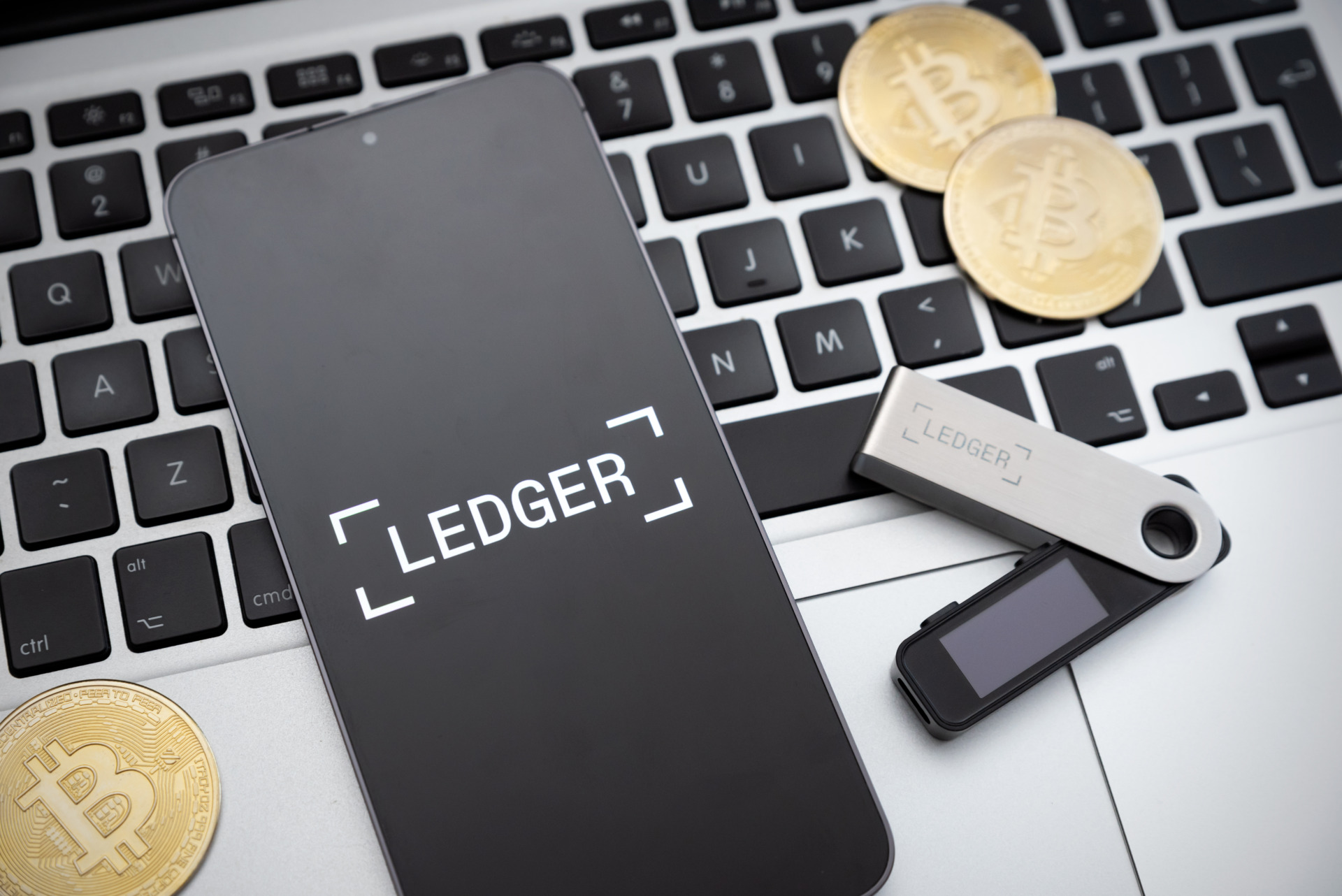 Ledger Warns of New Scam Involving Fake Letters Asking for Recovery Phrases
