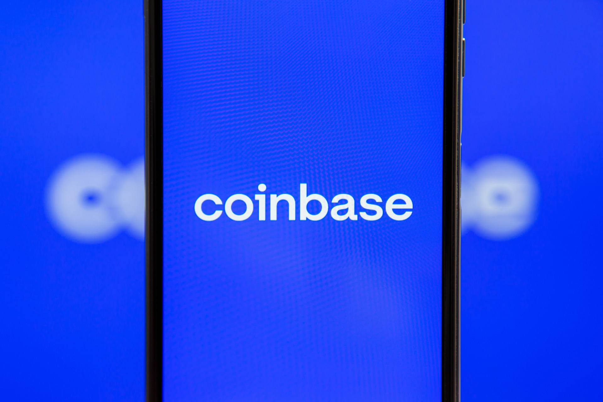 Binance and Kraken Thwart Social-Engineering Attacks Mirroring Coinbase Breach