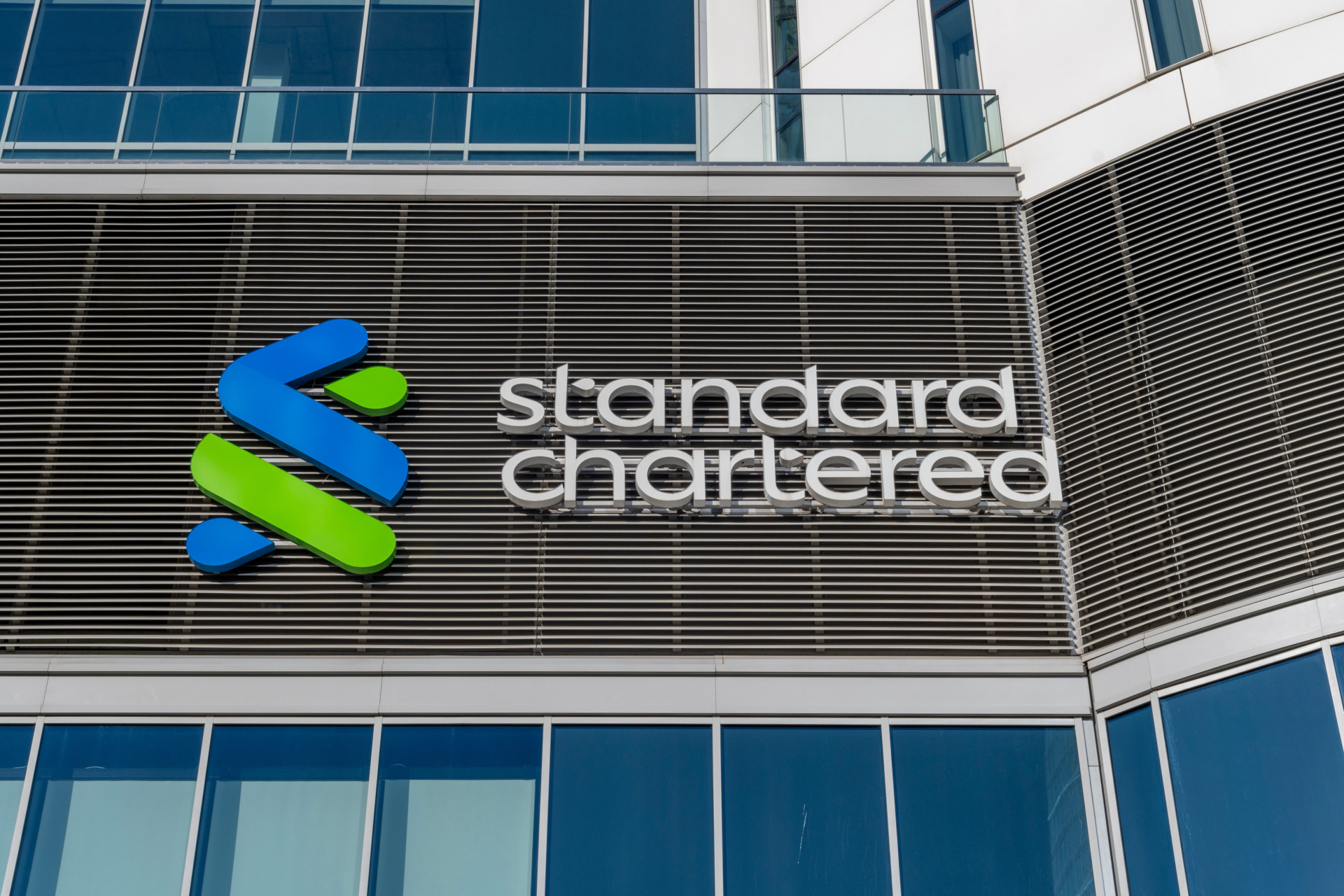 Standard Chartered Sees $1 Trillion Shift to Stablecoins by 2028, Led ...